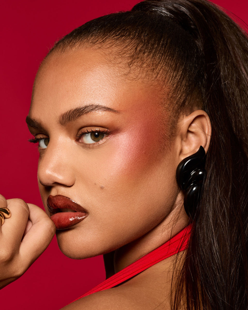 Hot Cheeks Velour Blushlighter — Cherry Pop | Fenty Beauty