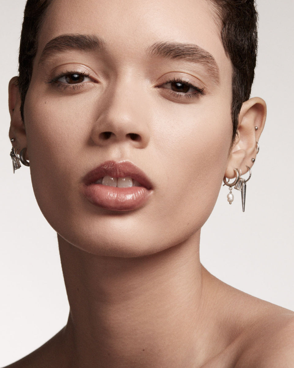 Pro Filt'r Soft Matte Powder Foundation — #160 | Fenty Beauty